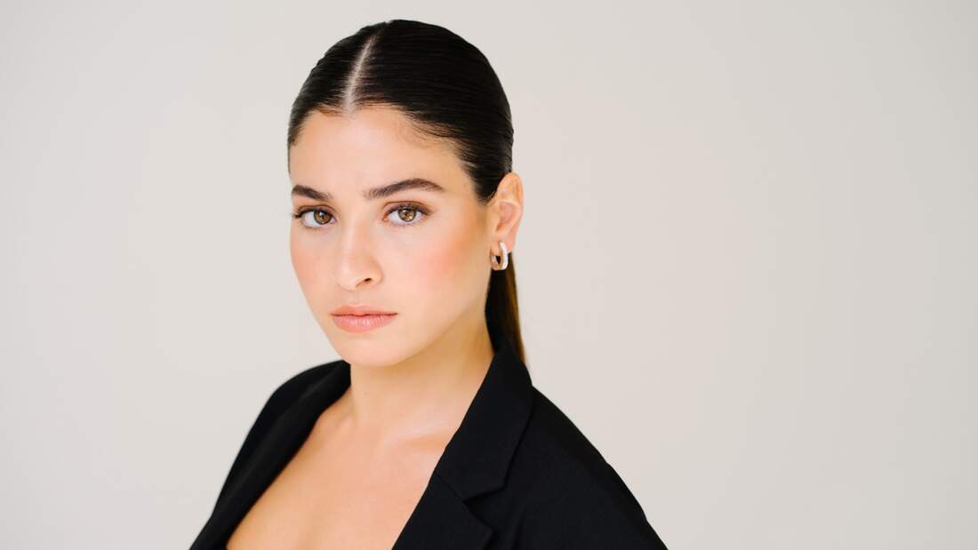 Ex-Olympionikin und Schwimmerin Yusra Mardini im Interview | WOMEN'S HEALTH