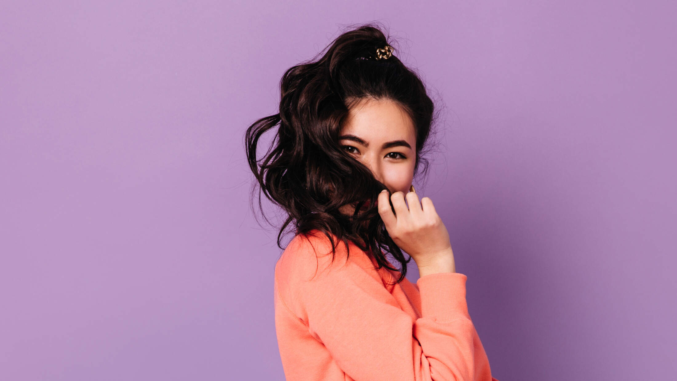 Strohige Haare bändigen: So geht's | WOMEN'S HEALTH