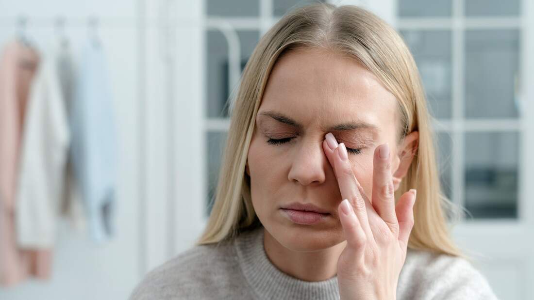 Augenzucken: 8 Ursachen und was dagegen hilft | WOMEN'S HEALTH